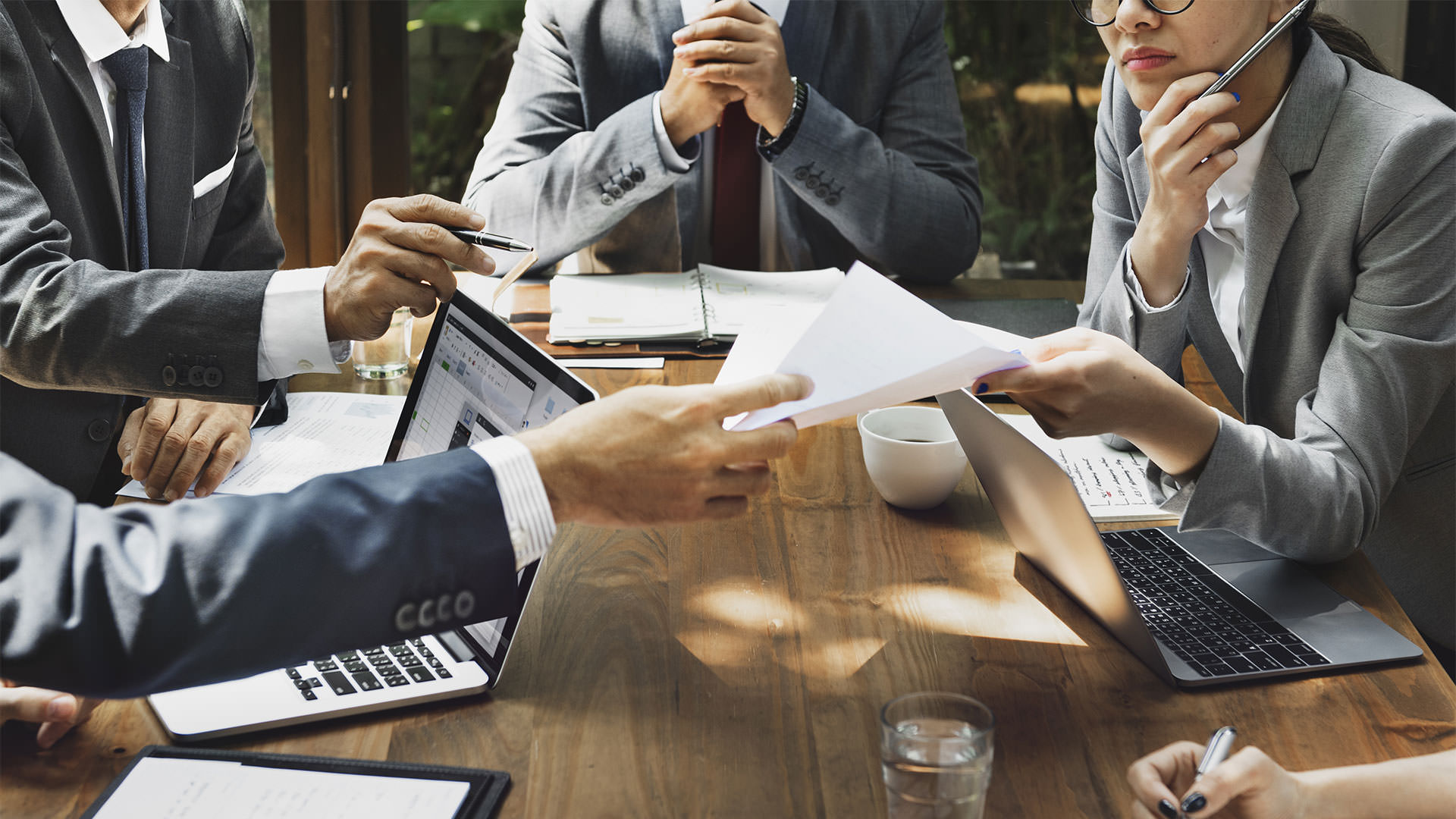 Purchasing Department Là Gì? Chức Năng và Trách Nhiệm